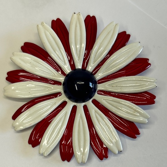 Jewelry | Vintage Large Enamel Metal Flower Daisy Brooch Pin Red White ...